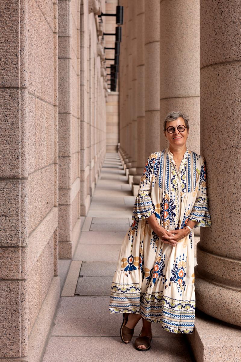 Lääkäri Maaret Castrén aloitti uutena kansanedustajana – hän karsisi ...